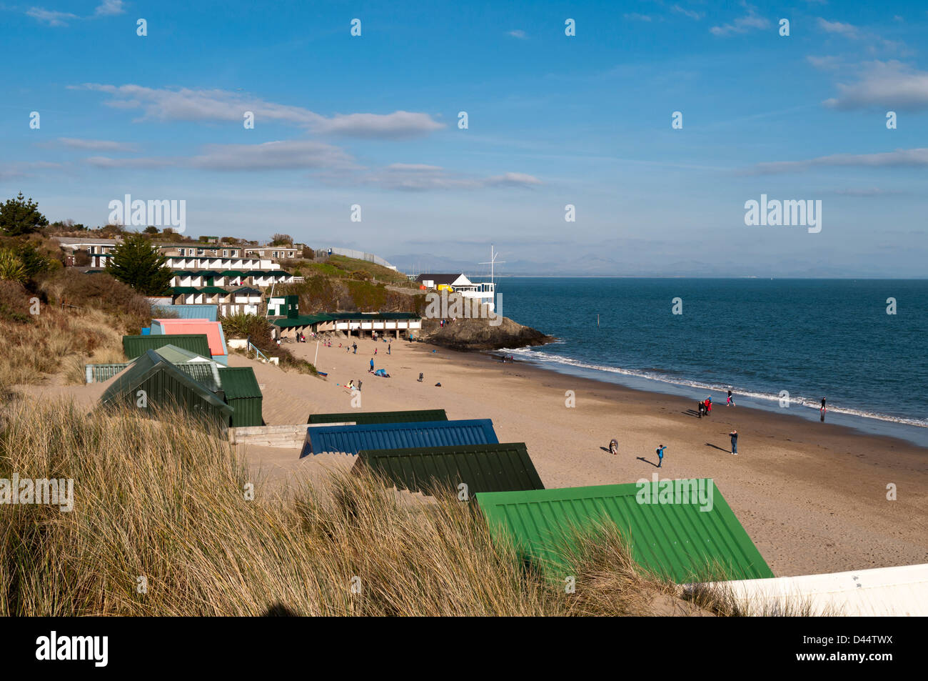 Beach huts abersoch north wales hi-res stock photography and images - Alamy