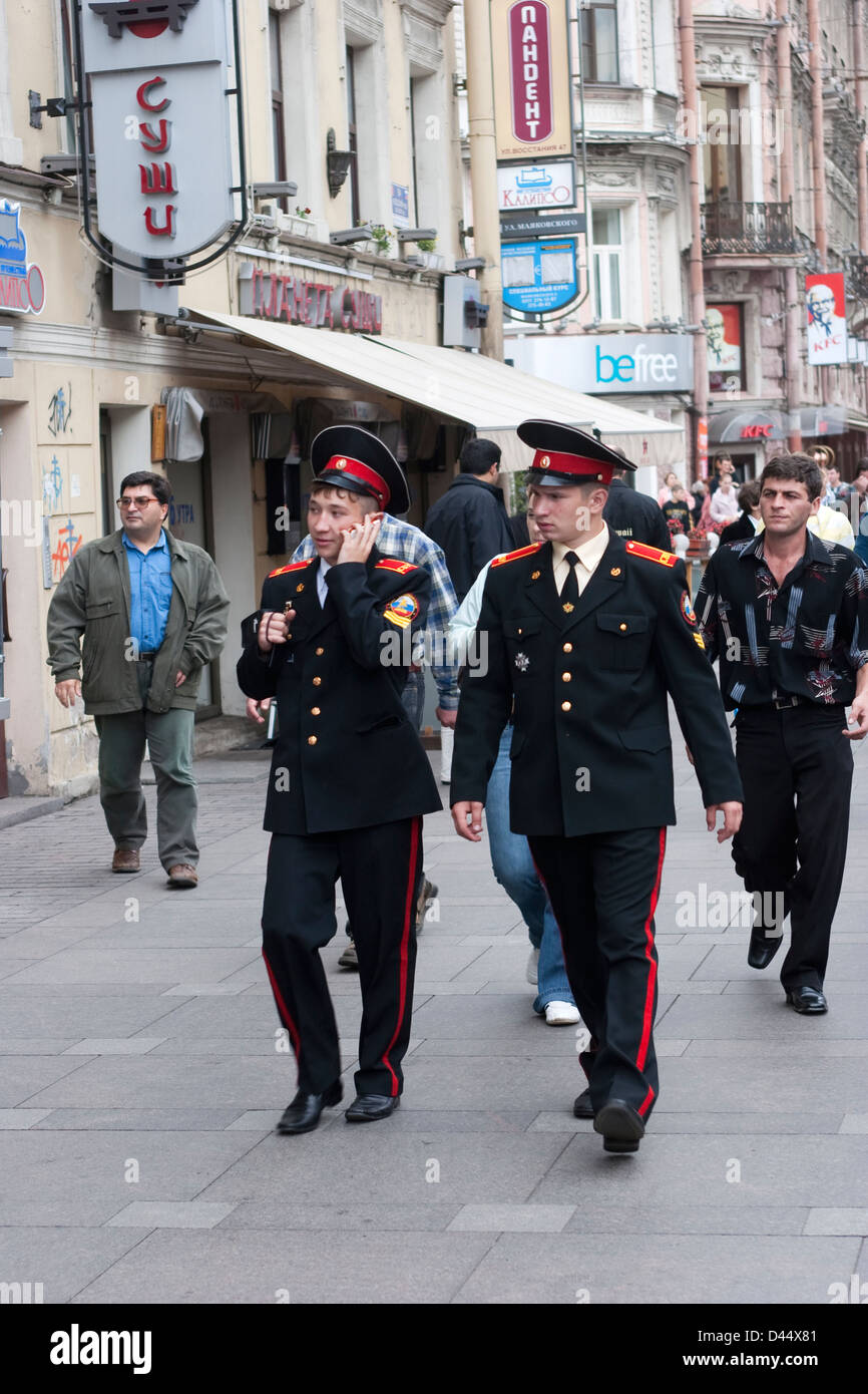 Young Russian Soldiers High Resolution Stock Photography and Images - Alamy