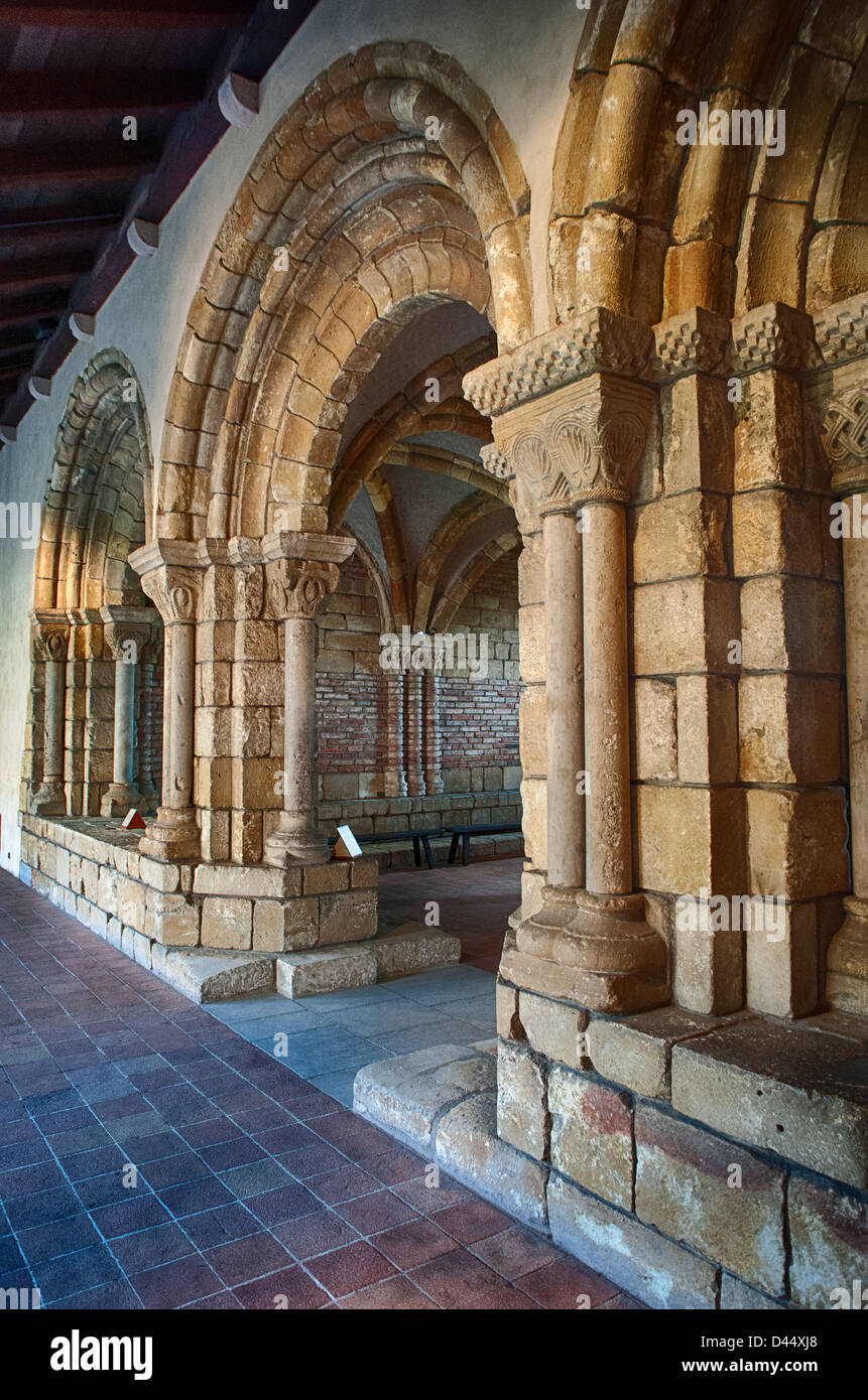 The Cloisters and gardens in Fort Tryon Park, New York City Stock Photo ...