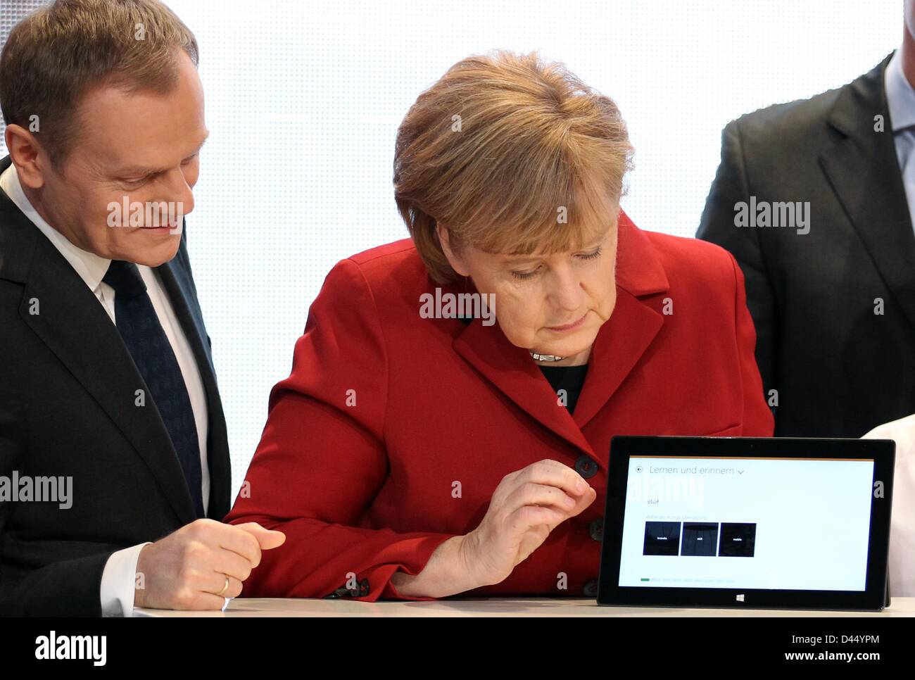 Microsoft booth hi-res stock photography and images - Alamy