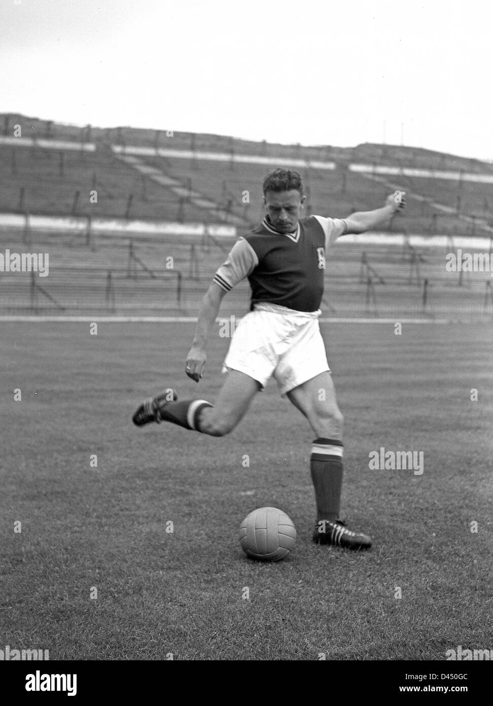 Aston Villa Football Club footballer John Neale 1959 Stock Photo - Alamy