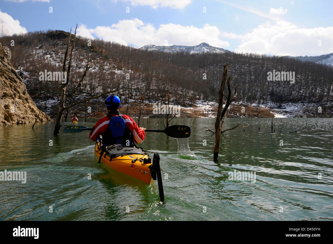 Winter canoe paddling on icy waters Stock Photo - Alamy