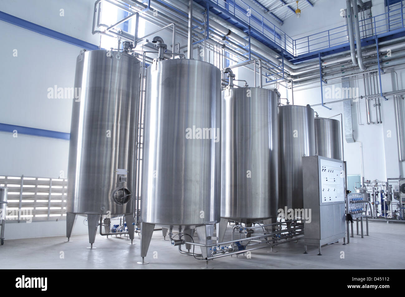 Modern machinery in a pharmaceutical production plant Stock Photo - Alamy