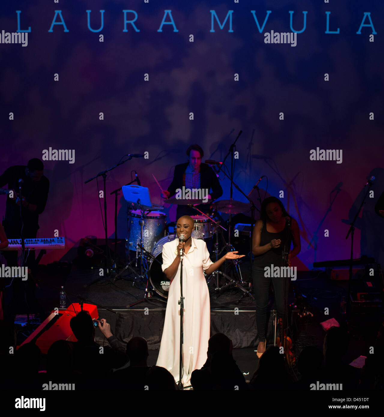 Laura mvula hi-res stock photography and images - Alamy