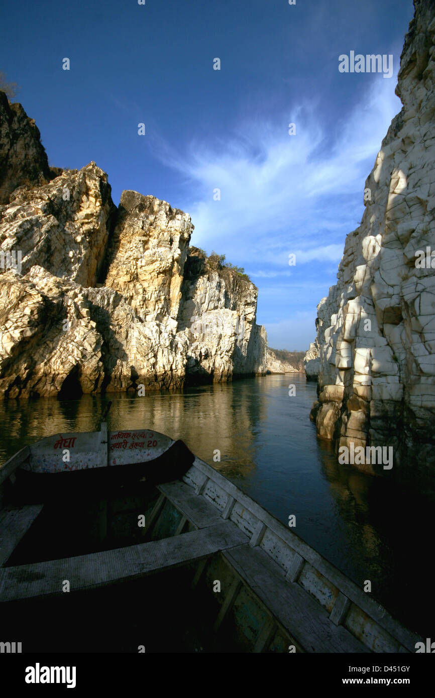 Marble rocks bedaghat hi-res stock photography and images - Alamy