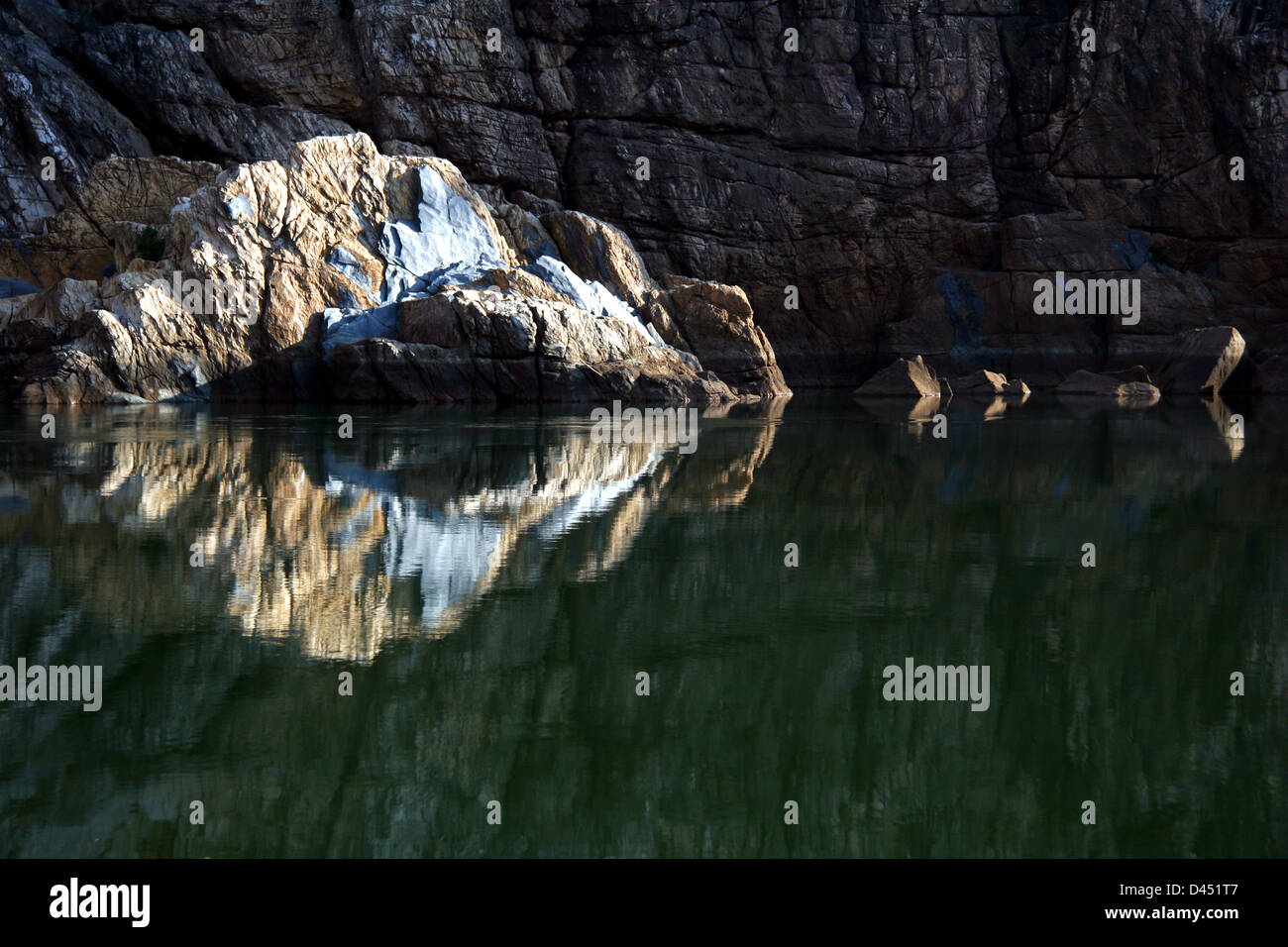Bhedaghat hi-res stock photography and images - Alamy