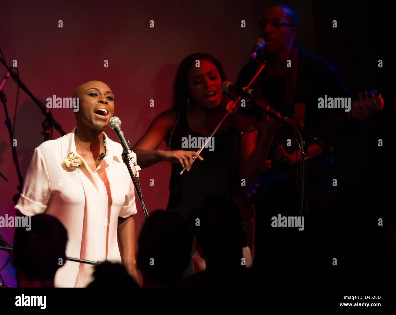 Laura mvula live concert hi-res stock photography and images - Alamy