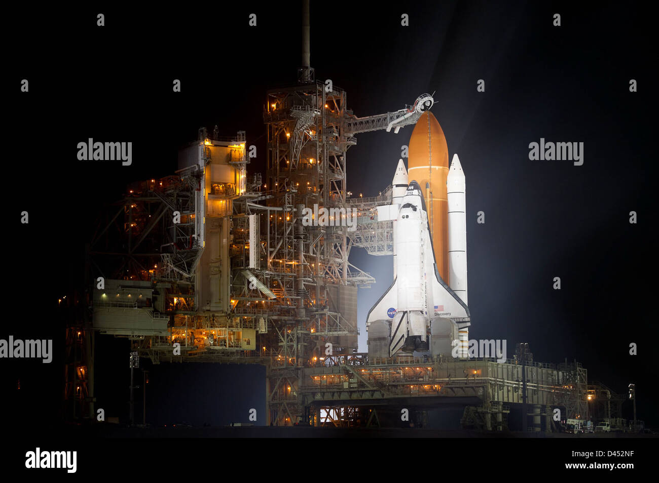 Rotating service structure hi-res stock photography and images - Alamy