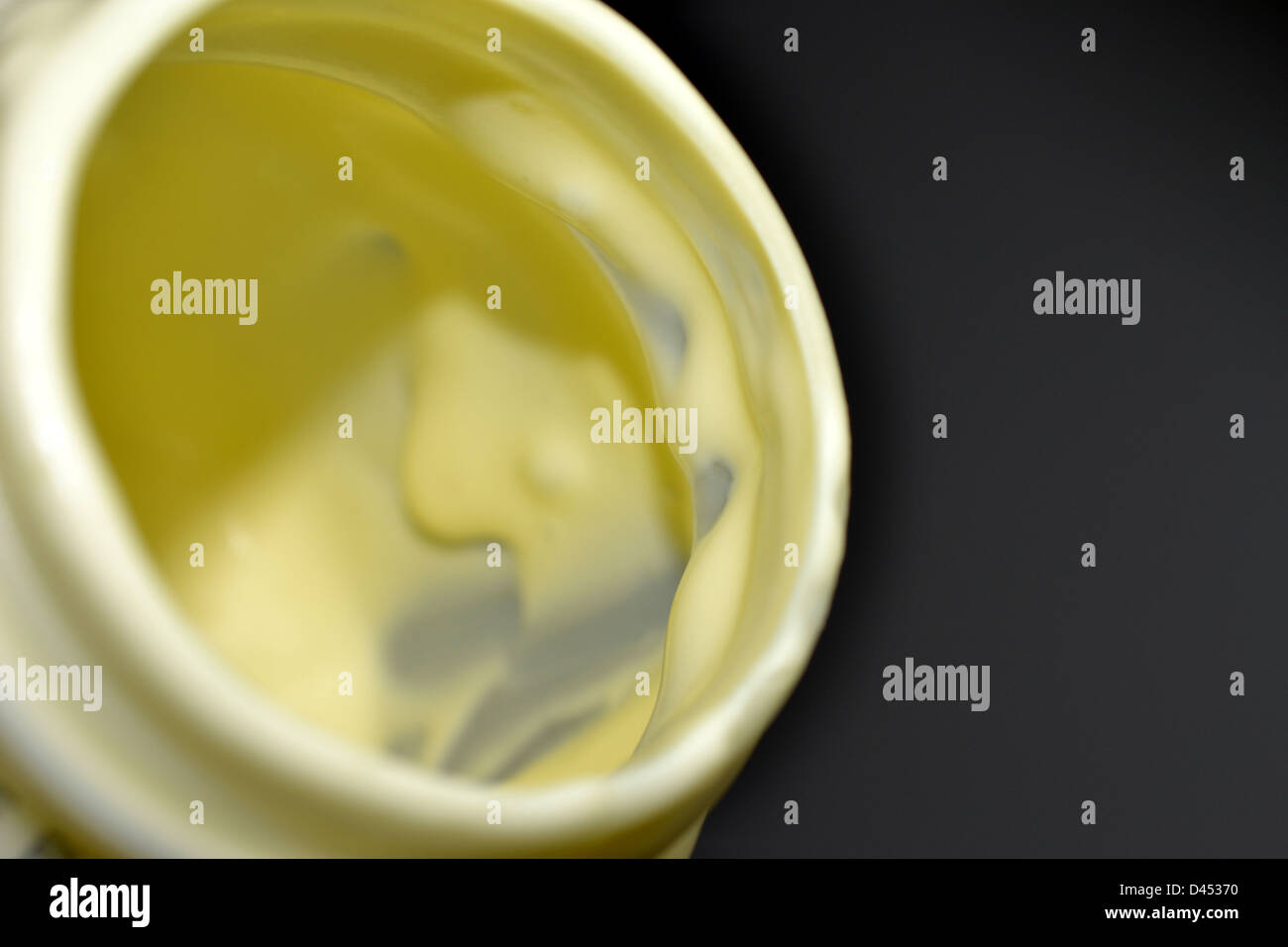 300ml container hi-res stock photography and images - Alamy