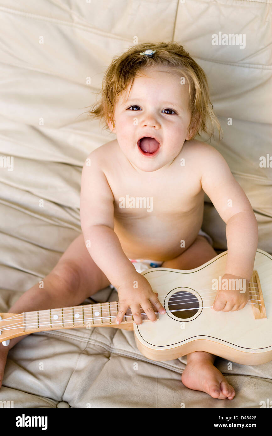 Musical full length hi-res stock photography and images - Alamy
