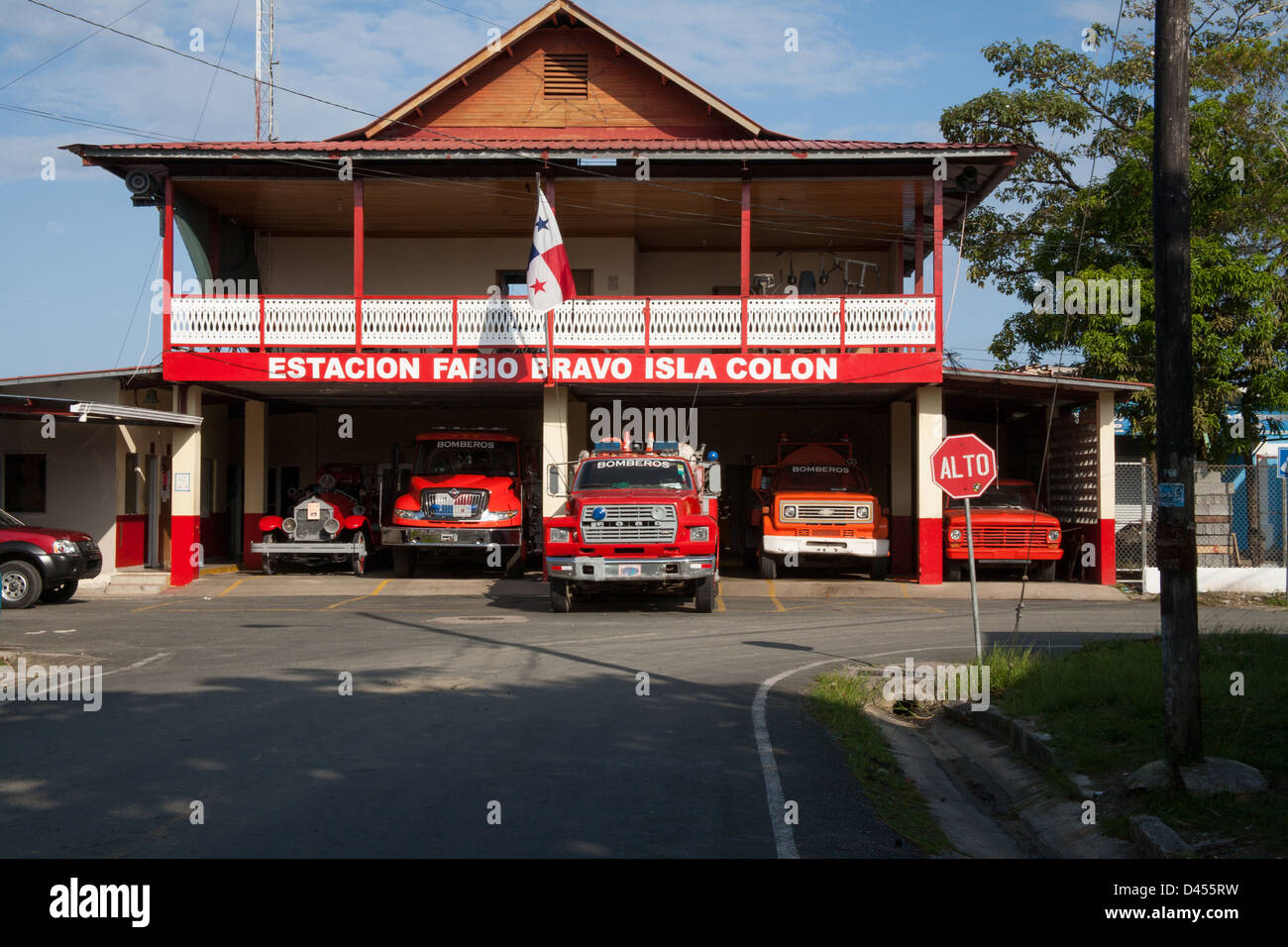 Fire station fire trucks hi-res stock photography and images - Alamy