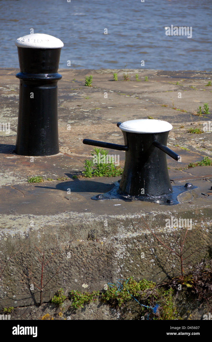 Harbour wall at St Katharine Dock in London, England Stock Photo - Alamy