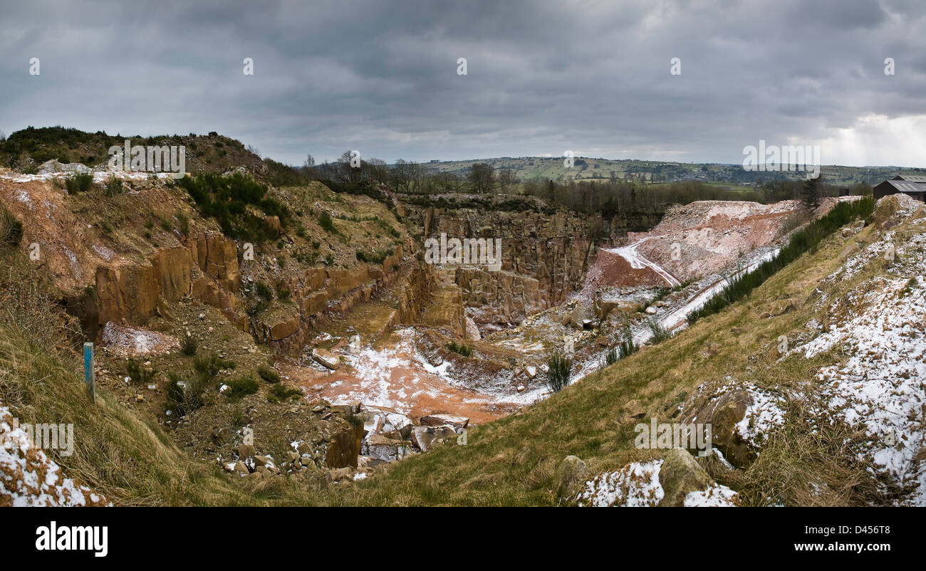 Peak district limestone hi-res stock photography and images - Alamy