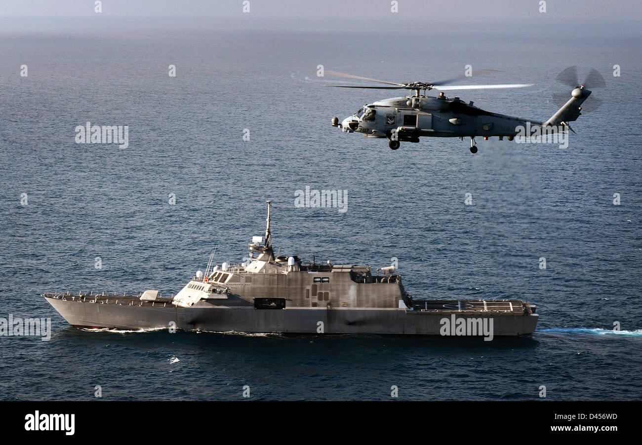 Littoral combat ship uss freedom lcs 1 hi-res stock photography and ...