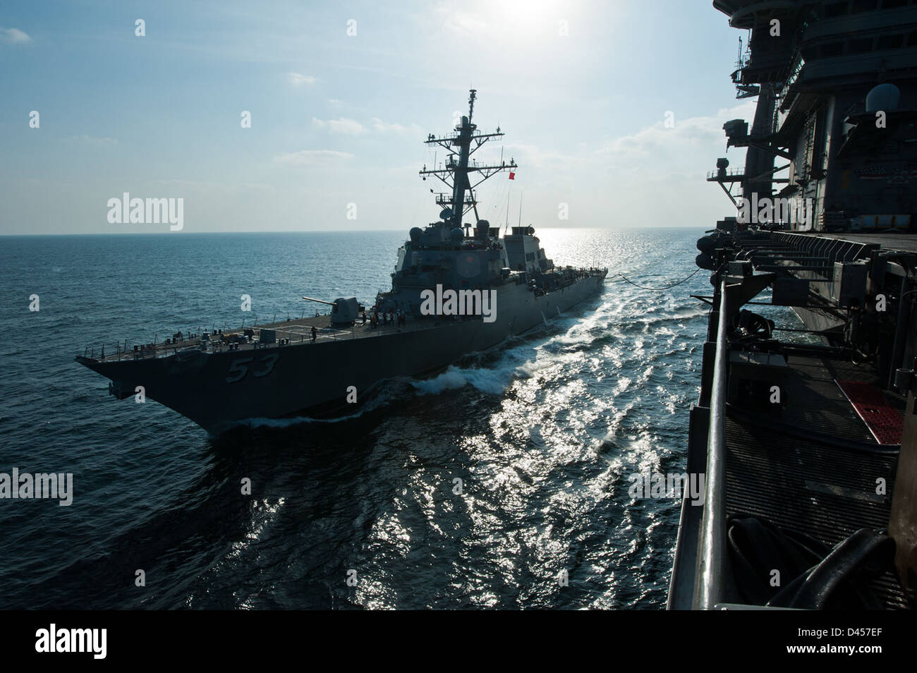 Uss john paul jones ddg 53 hi-res stock photography and images - Alamy