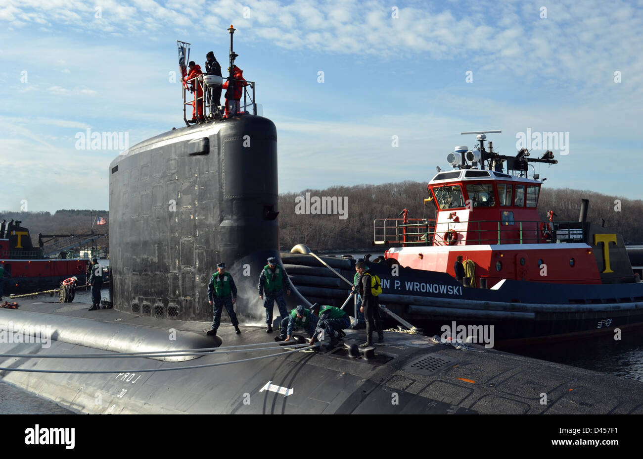 Naval submarine base new london hi-res stock photography and images - Alamy