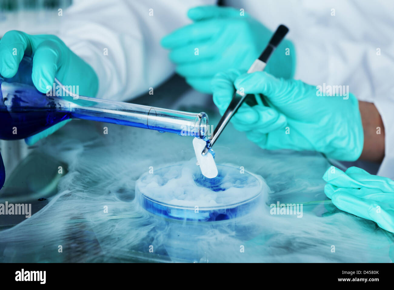 chemical experiment macro close up Stock Photo - Alamy