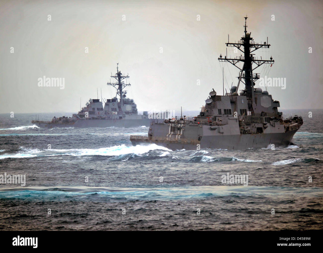 Us navy ship hi-res stock photography and images - Alamy