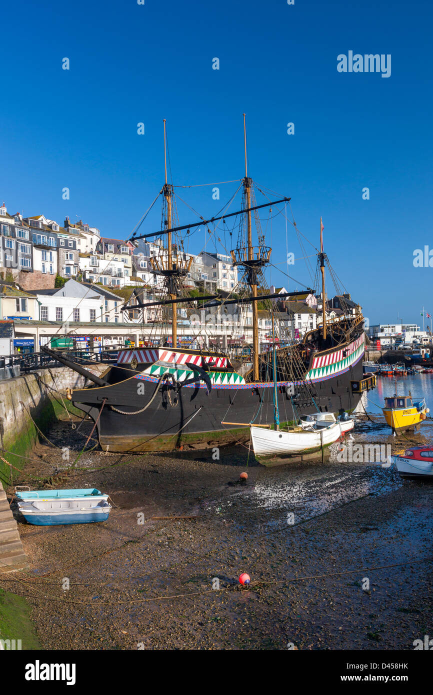 Brixham harbour in the winter hi-res stock photography and images - Alamy