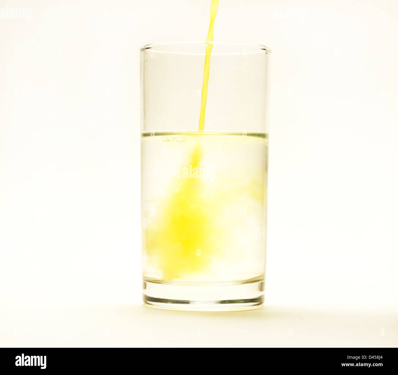 Liquids mixing hi-res stock photography and images - Alamy