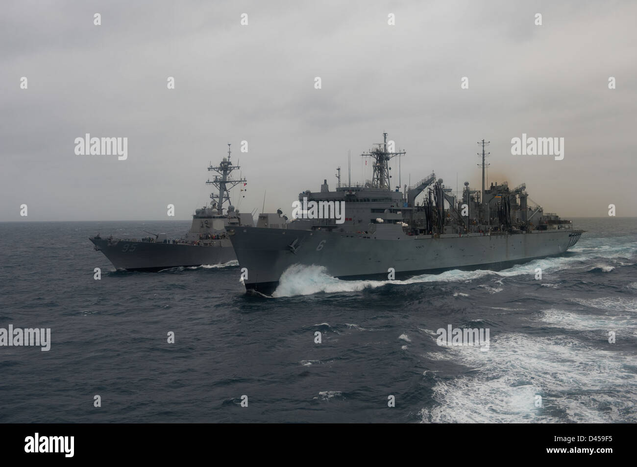 U.S. Navy ships conduct a replenishment at sea Stock Photo - Alamy