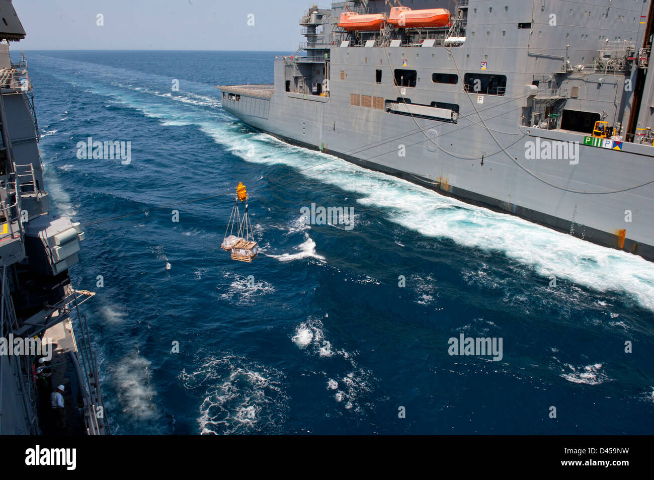 Usns charles drew hi-res stock photography and images - Alamy