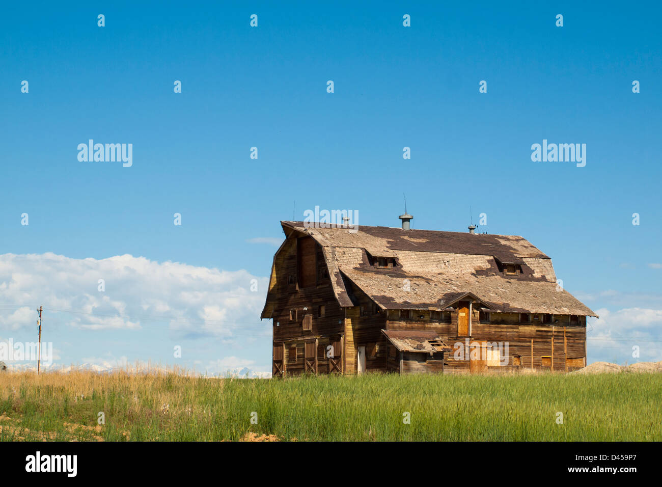 Old barn on abandoned ranch in Colorado Stock Photo - Alamy