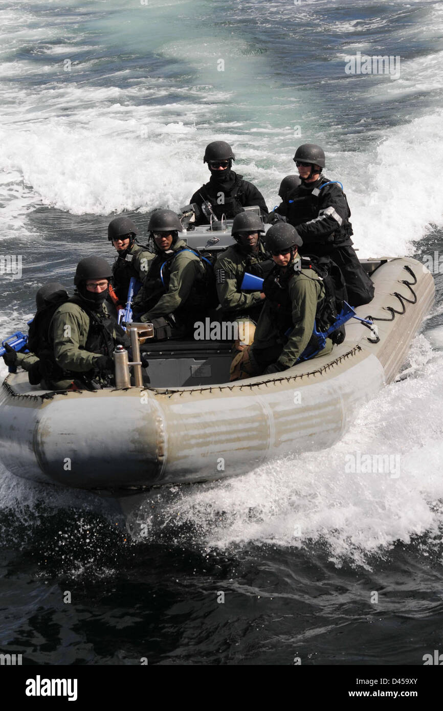 Boarding exercises hi-res stock photography and images - Alamy
