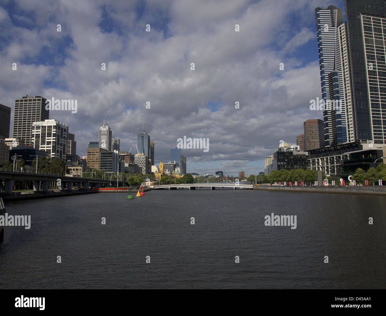 Yarra river city skyline hi-res stock photography and images - Alamy