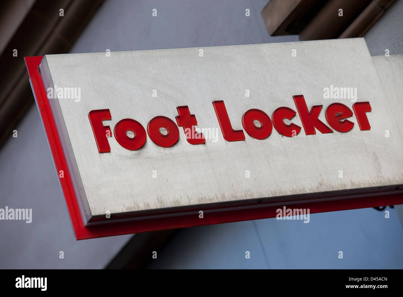 Sign for sports shop Foot Locker Stock Photo - Alamy