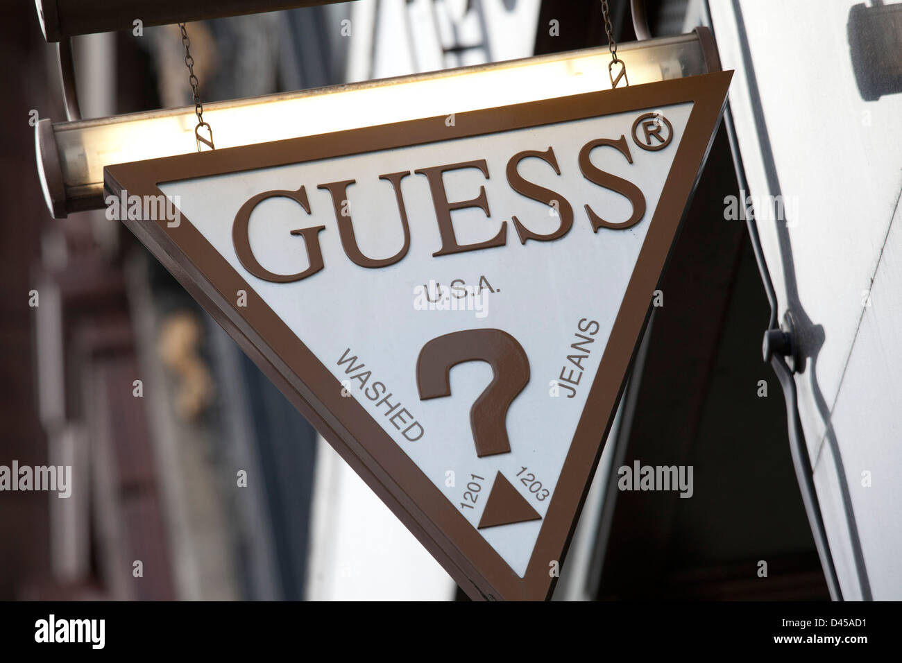 Guess store shop uk hi-res stock photography and images - Alamy