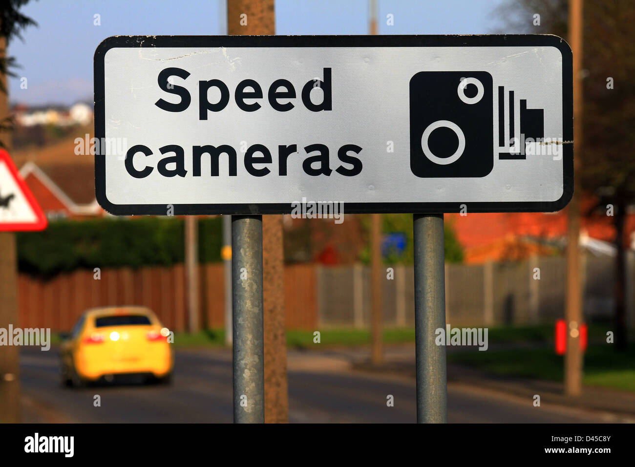 Bus lane camera traffic sign High Resolution Stock Photography and ...