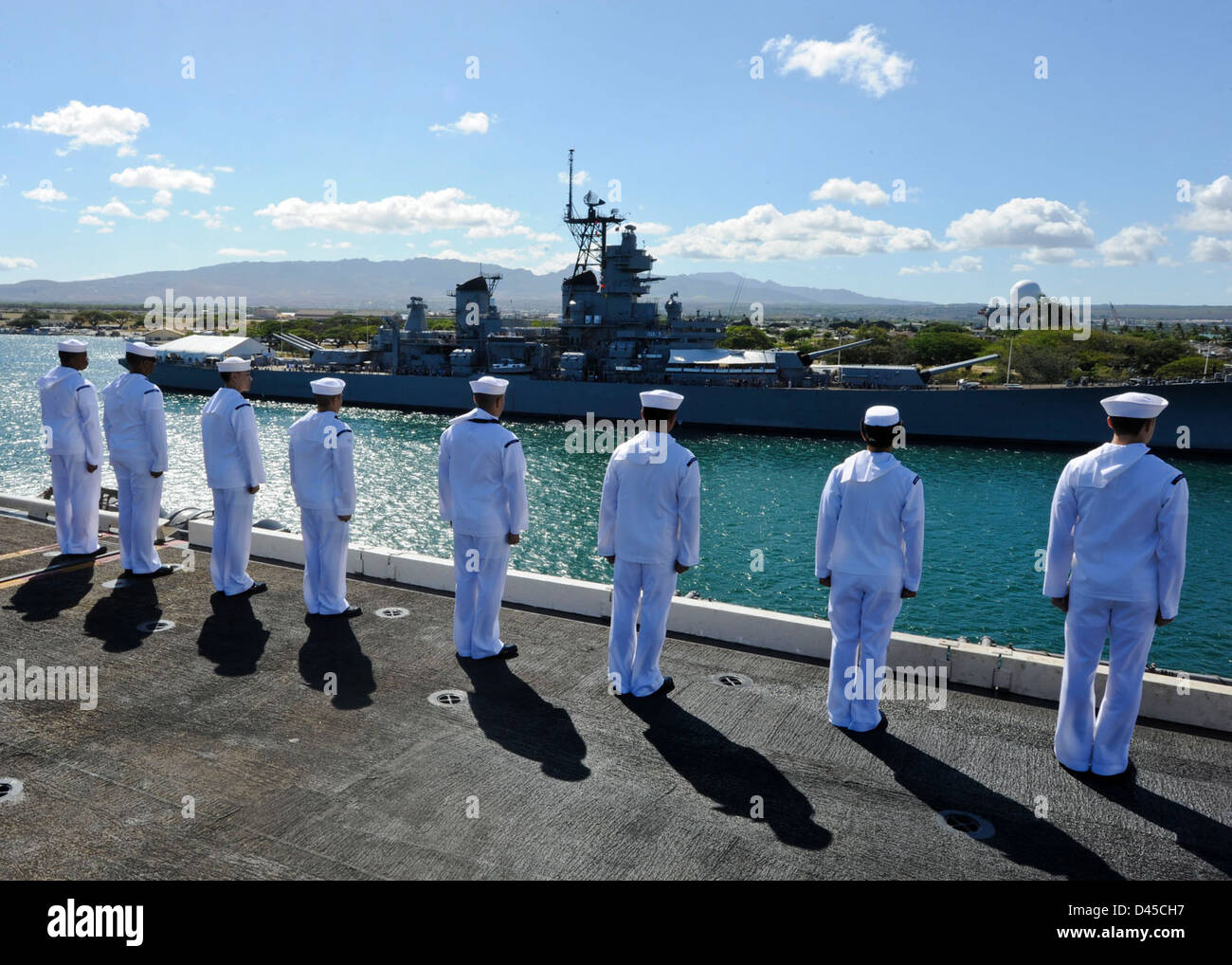 Uss nimitz cvn 68 rimpac 2012 hi-res stock photography and images - Alamy