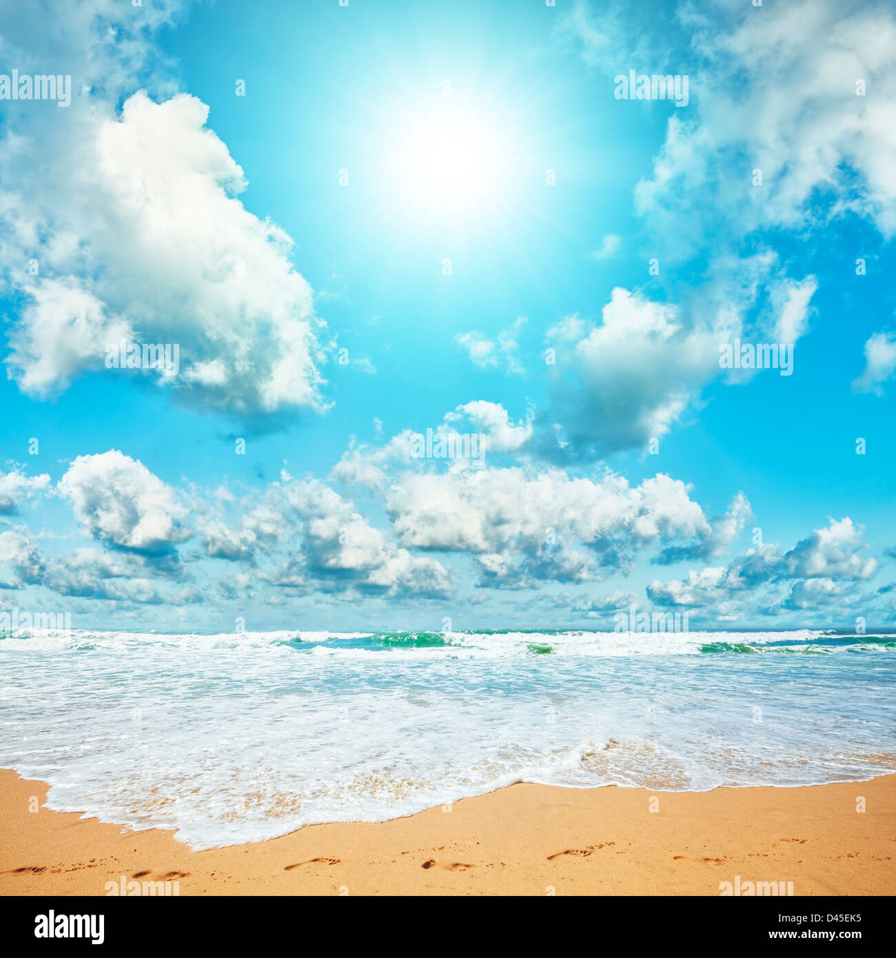 Tropical beach in sunny day. Square composition Stock Photo - Alamy