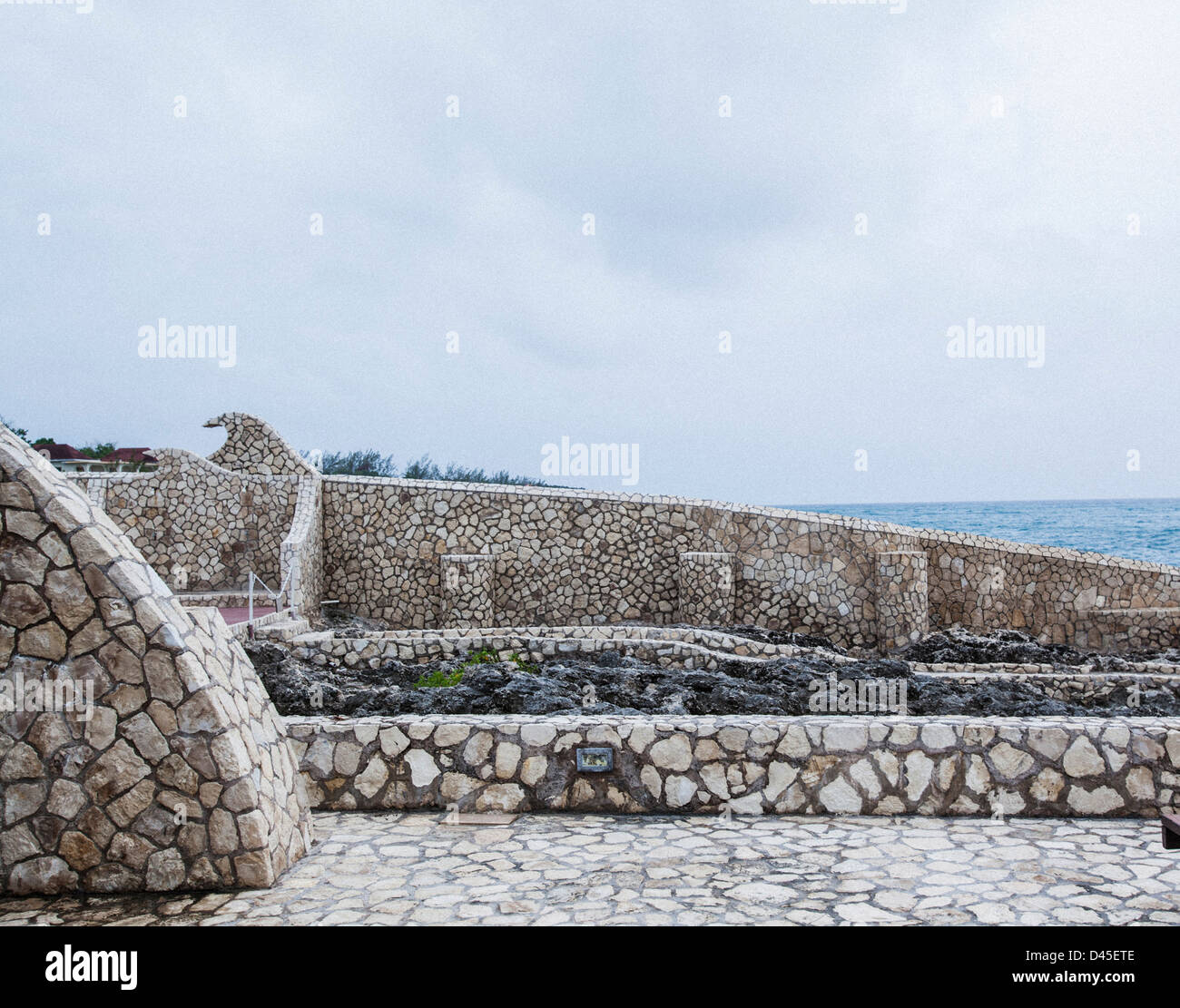 Open shore structure hi-res stock photography and images - Alamy