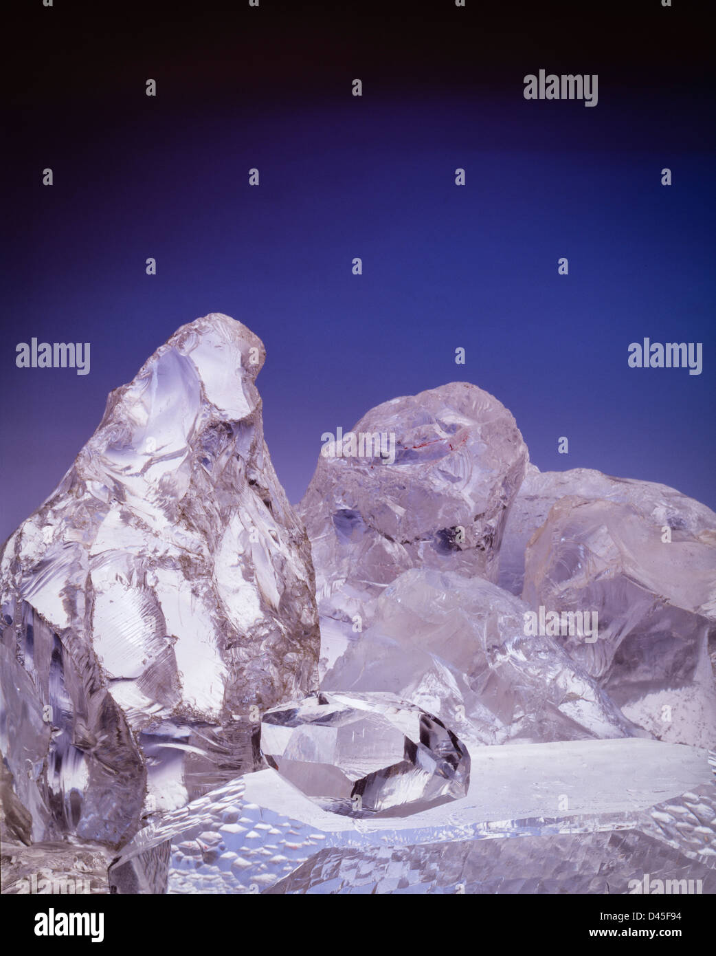 Lab grown quartz hi-res stock photography and images - Alamy