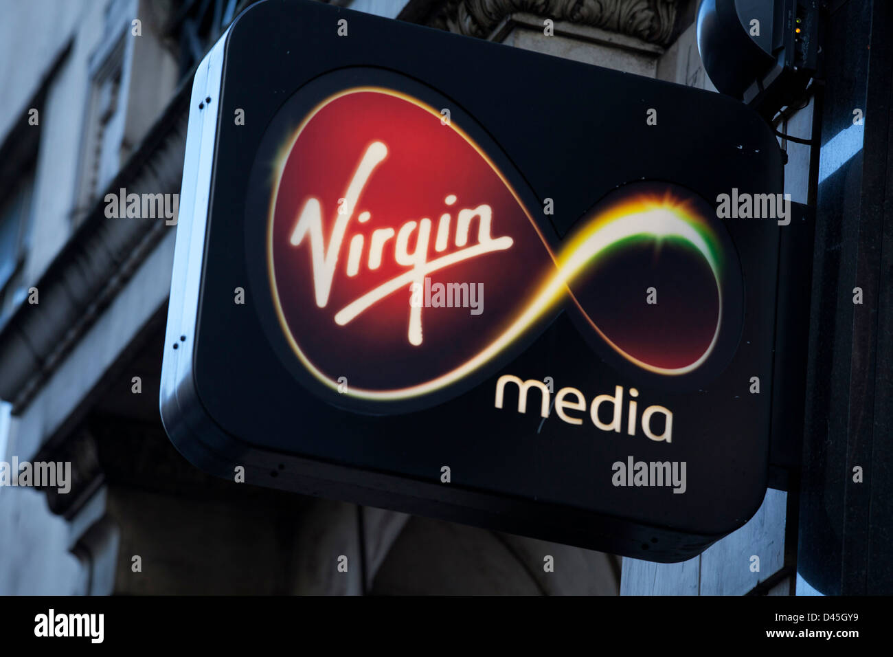 Virgin media logo hi-res stock photography and images - Alamy