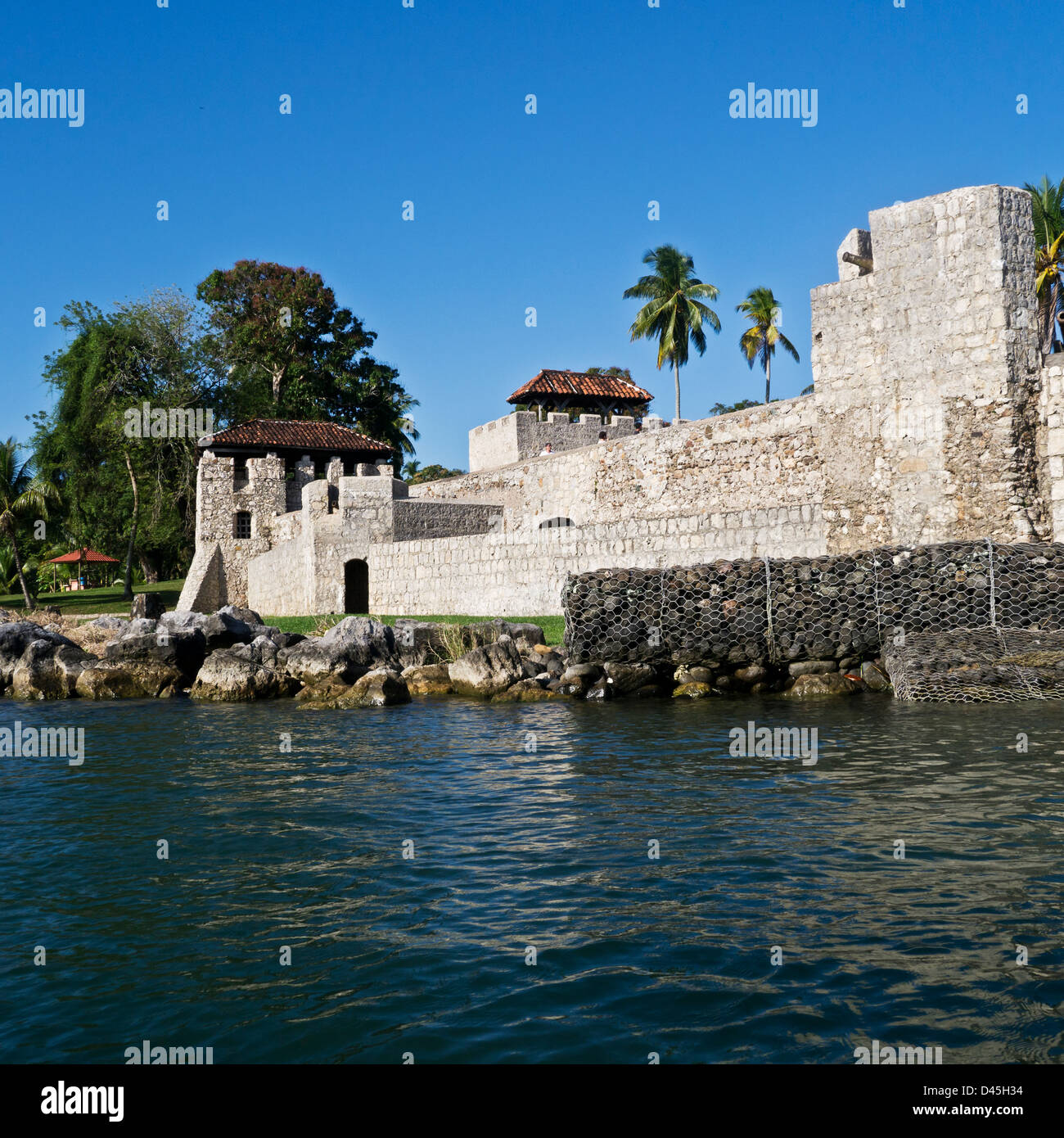 Izabal lake guatemala hi-res stock photography and images - Alamy