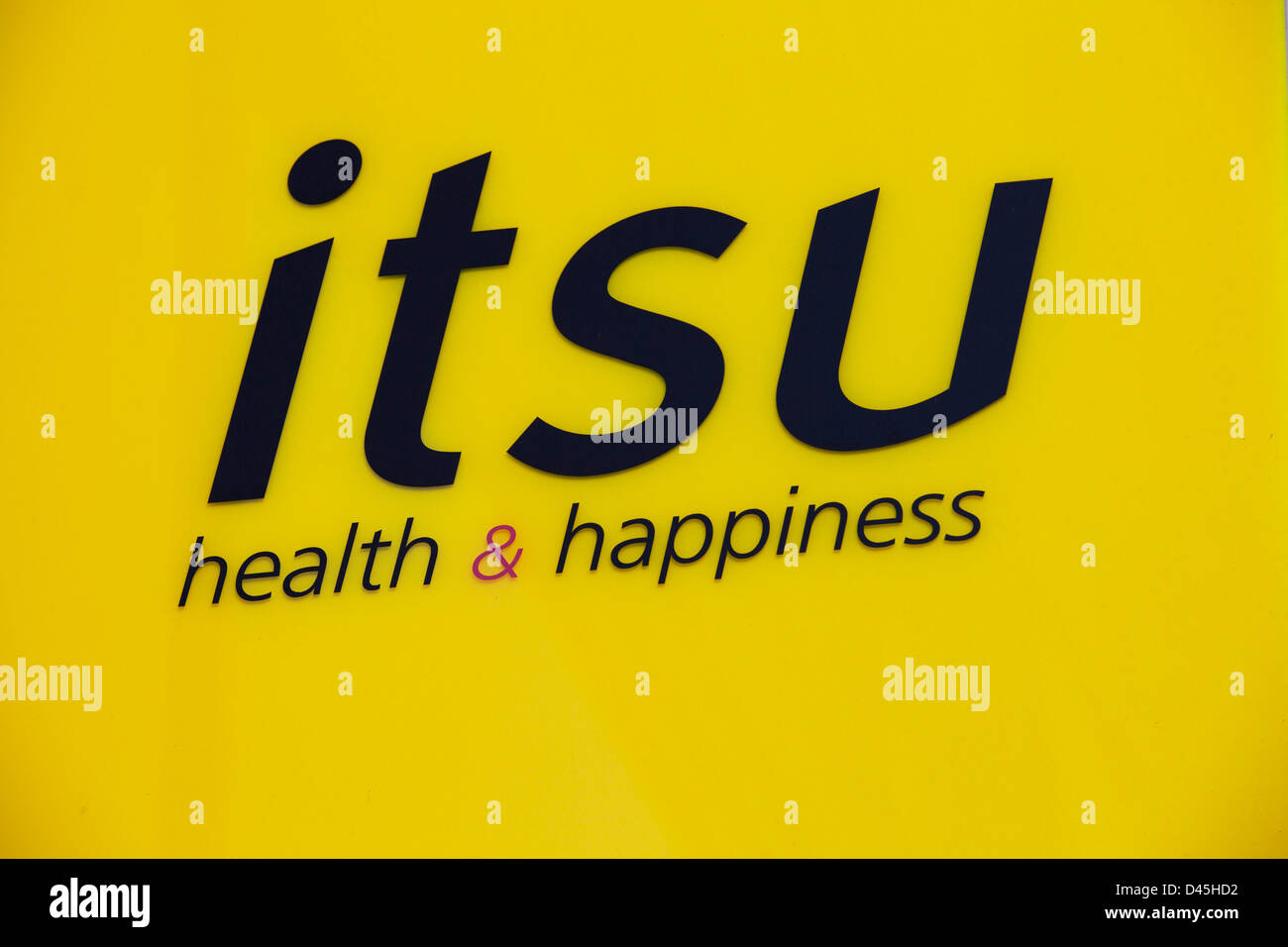 Sign for food chain itsu Stock Photo - Alamy