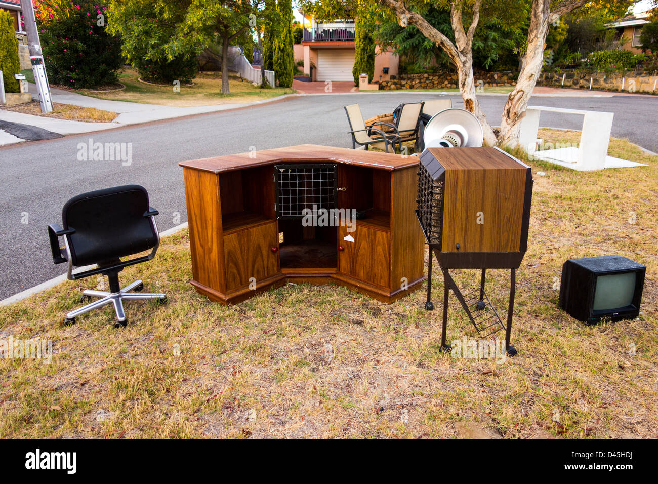 Discarded house furniture Stock Photo - Alamy