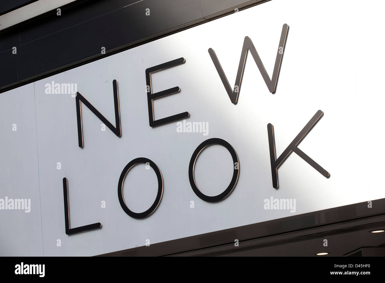 New Look Logo High Resolution Stock Photography and Images - Alamy