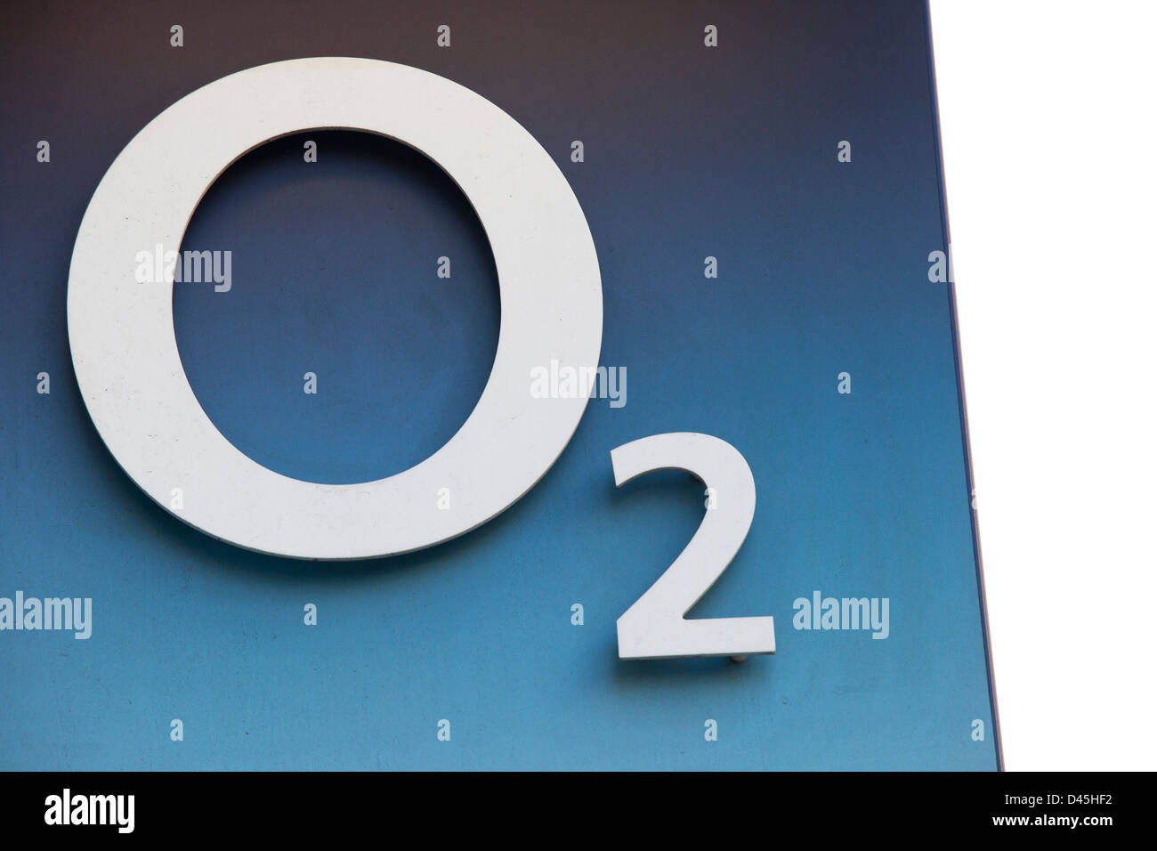 The O2 London Logo High Resolution Stock Photography and Images - Alamy