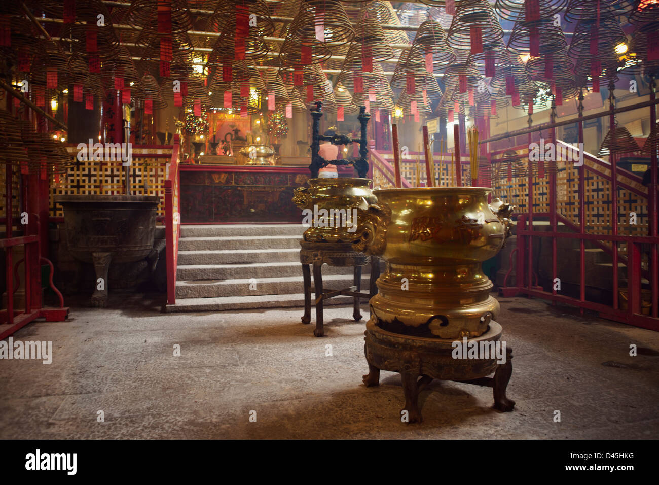 Interior of a buddhist temple hi-res stock photography and images - Alamy