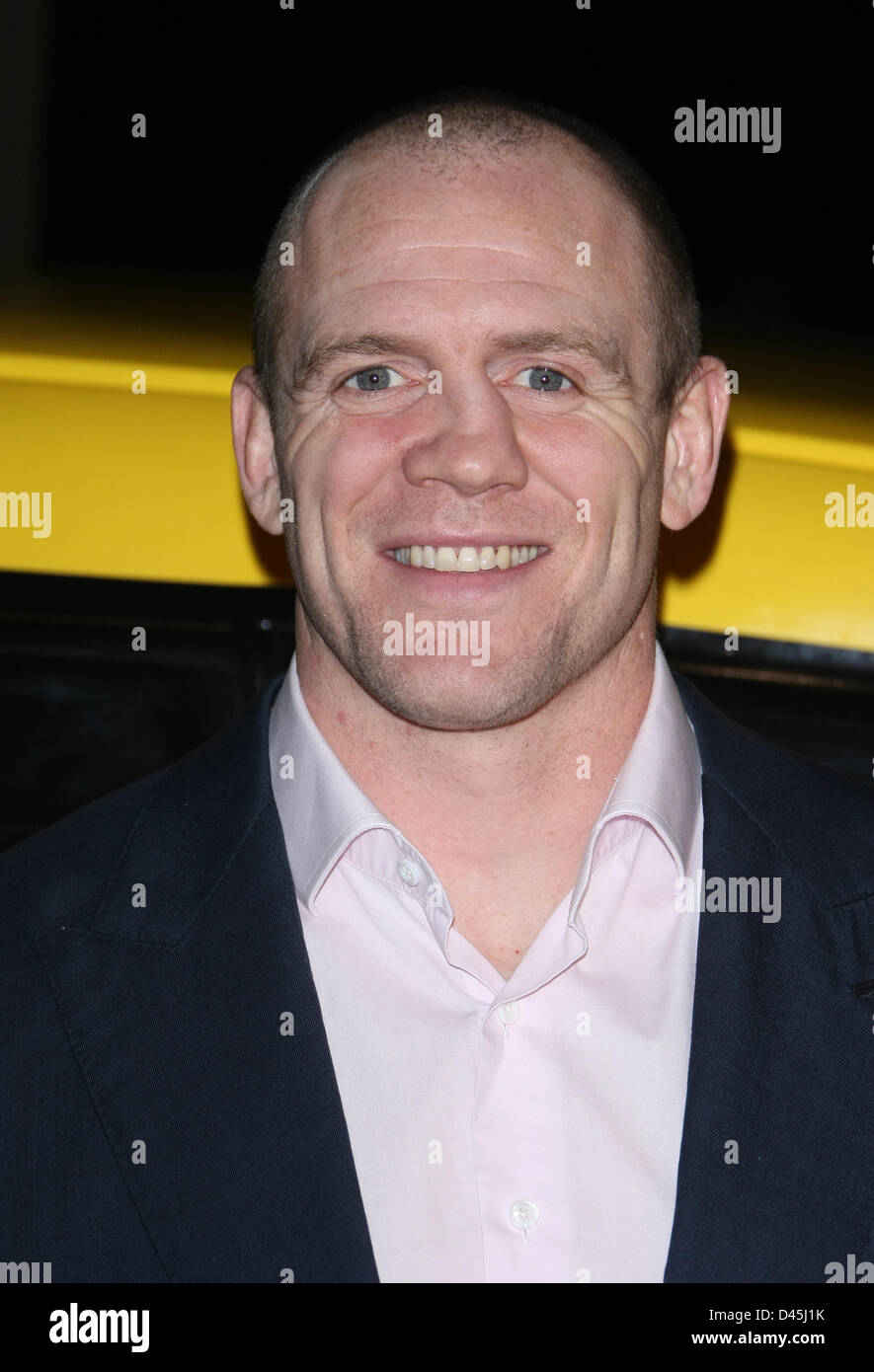 MIKE TINDAL GET CONNECTED'S ANNUAL CHARITY AUCTION THE UNDERGLOBE ...