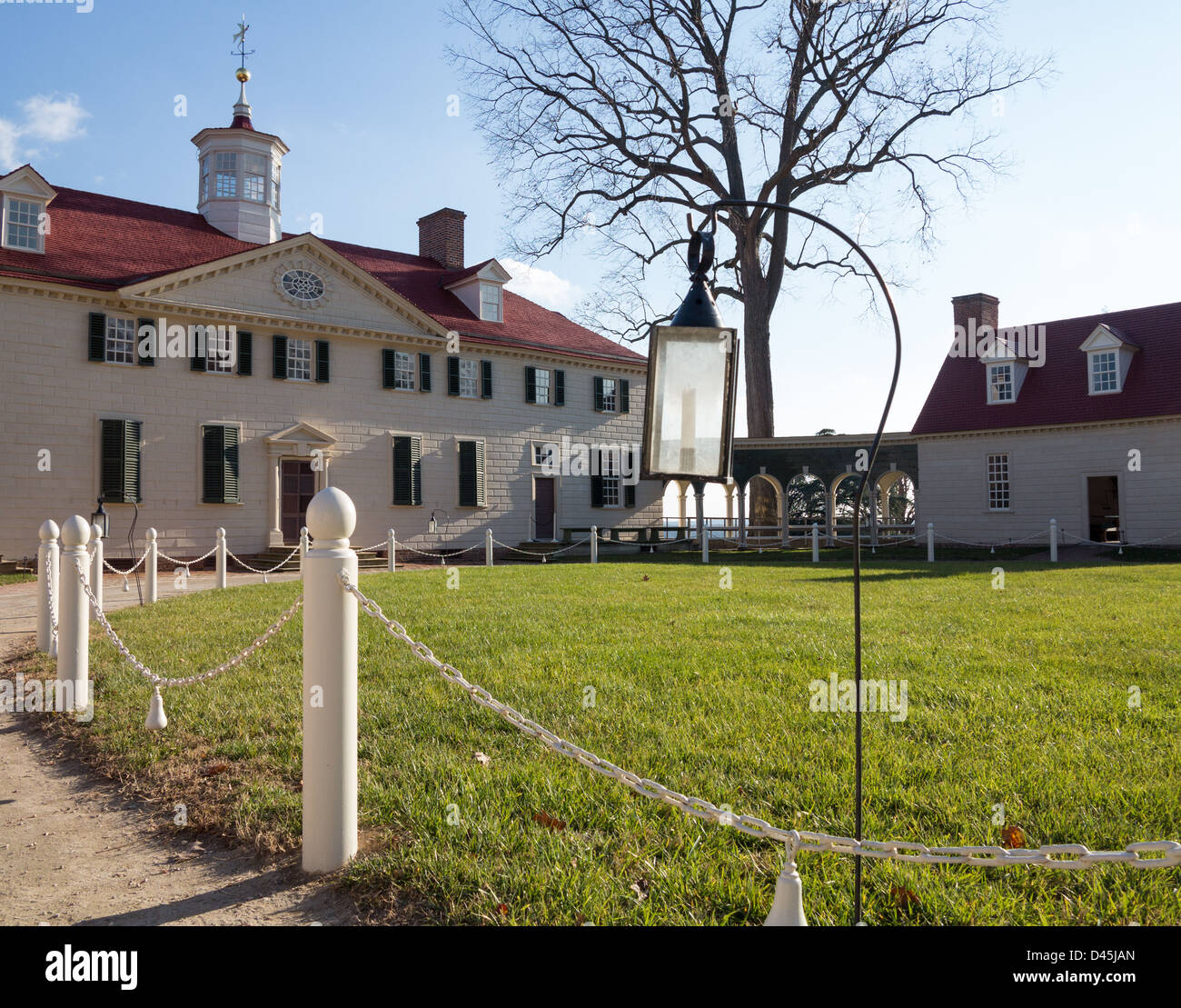 President George Washington home at Mount Vernon in Virginia with ...