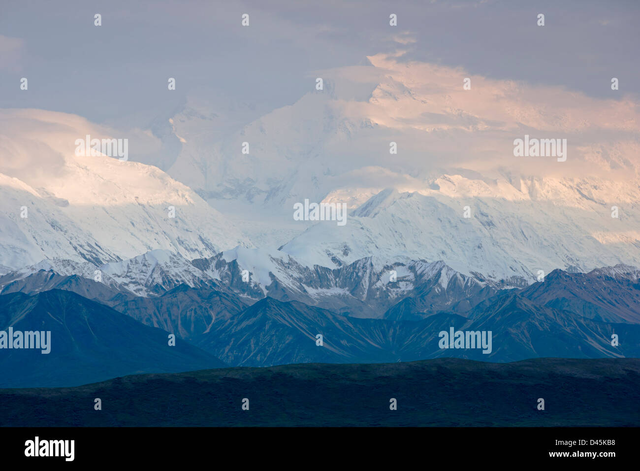 Denali mountain peak hi-res stock photography and images - Alamy