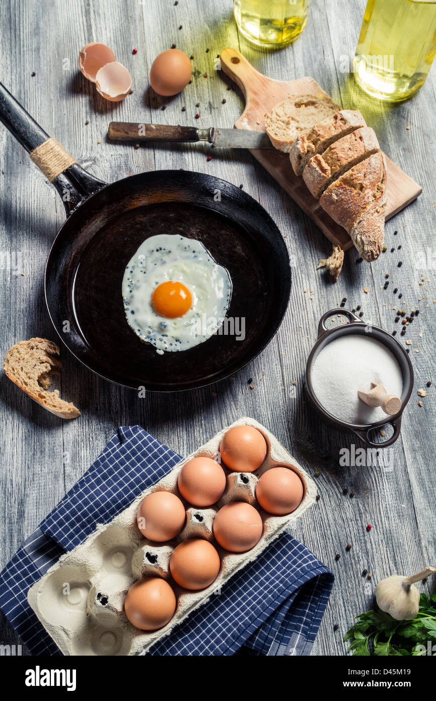 Preparations for breakfast made up of eggs Stock Photo - Alamy