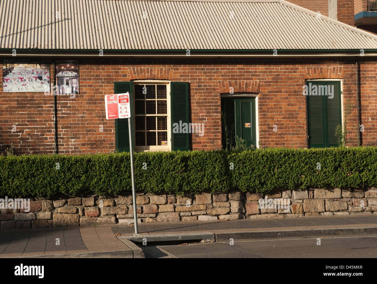 Bus stop in Phillip Street at Parramatta Stock Photo - Alamy