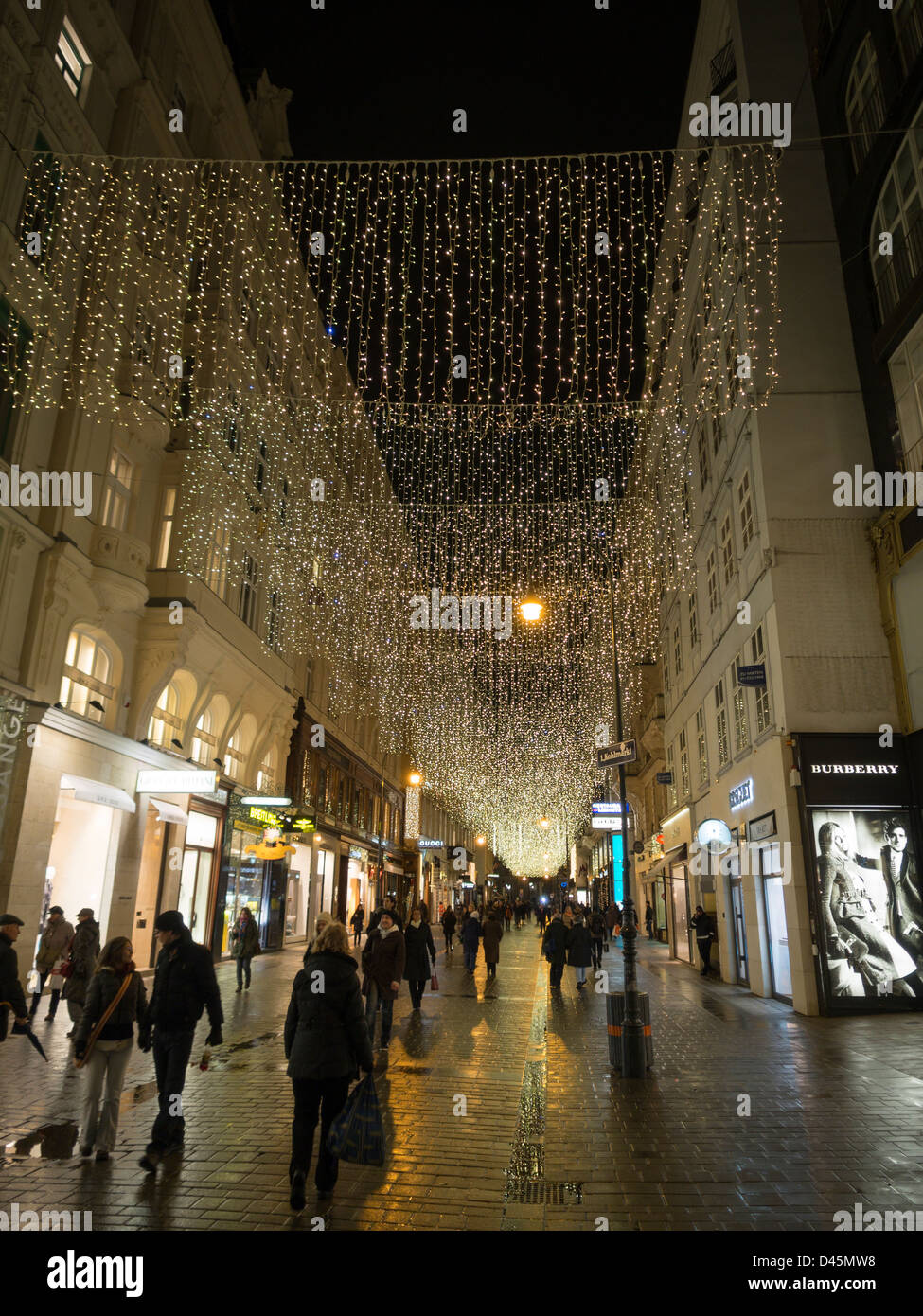 Kohlmarkt Lit up for Advent. The distinctive waterfall display of ...