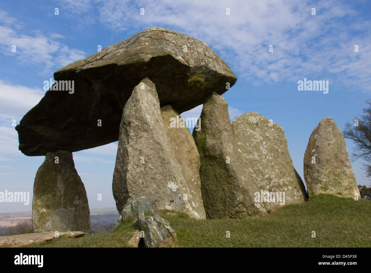 Dolmen cromlech hi-res stock photography and images - Alamy